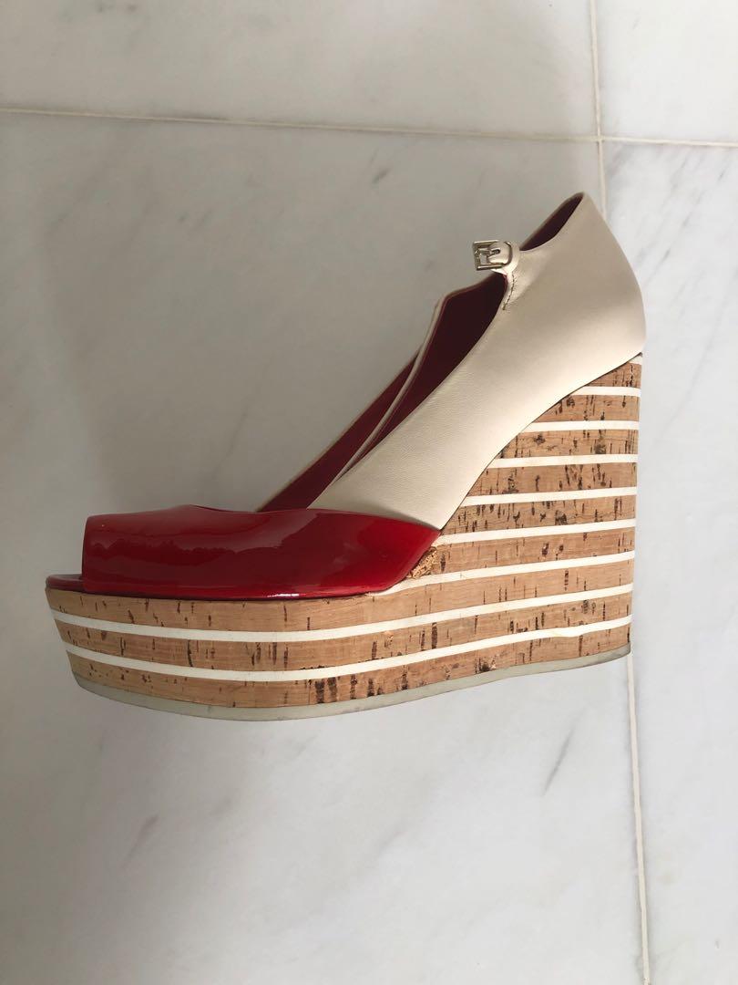 Gucci wedges, Women's Fashion, Footwear, Sandals on Carousell