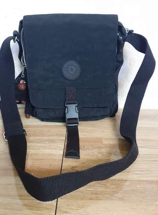 Kipling Sling Bag, Men's Fashion, Bags, Sling Bags on Carousell