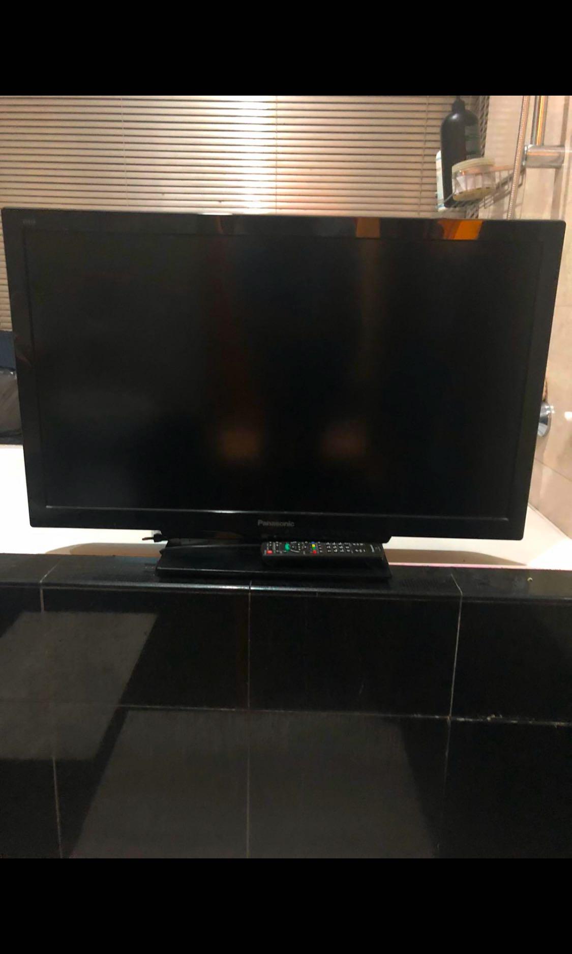 Panasonic TV 34 inch, TV & Home Appliances, TV & Entertainment, TV on ...