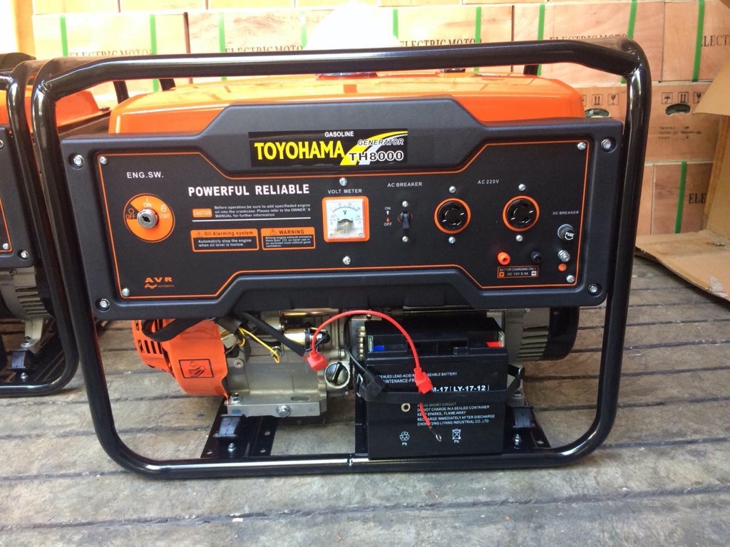 PRICE DROP!! SALE!! TOYOHAMA GENERATOR TH8000, Commercial & Industrial ...