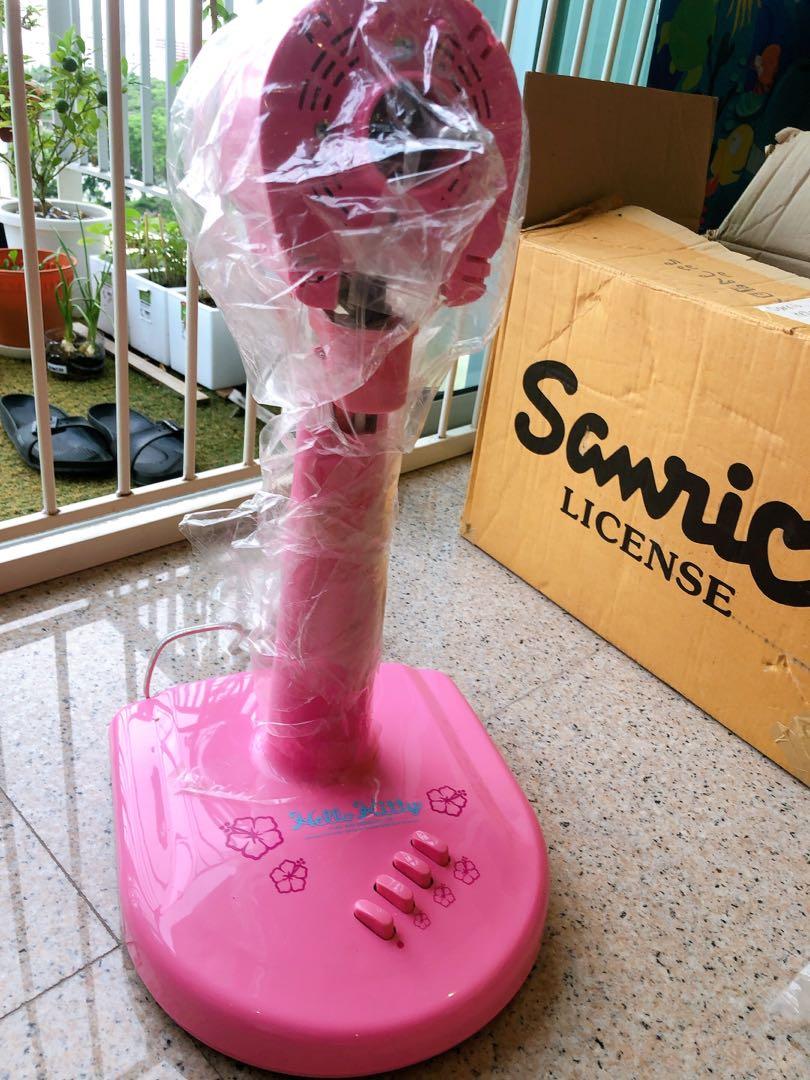 Sanrio Hello Kitty Table Fan, Furniture & Home Living, Lighting & Fans ...