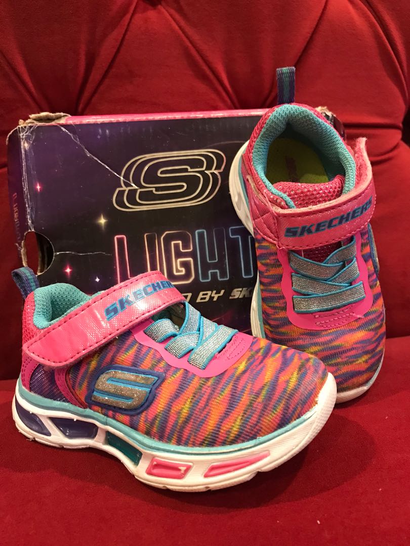 Skechers, Bayi & Anak, Lainnya di Carousell