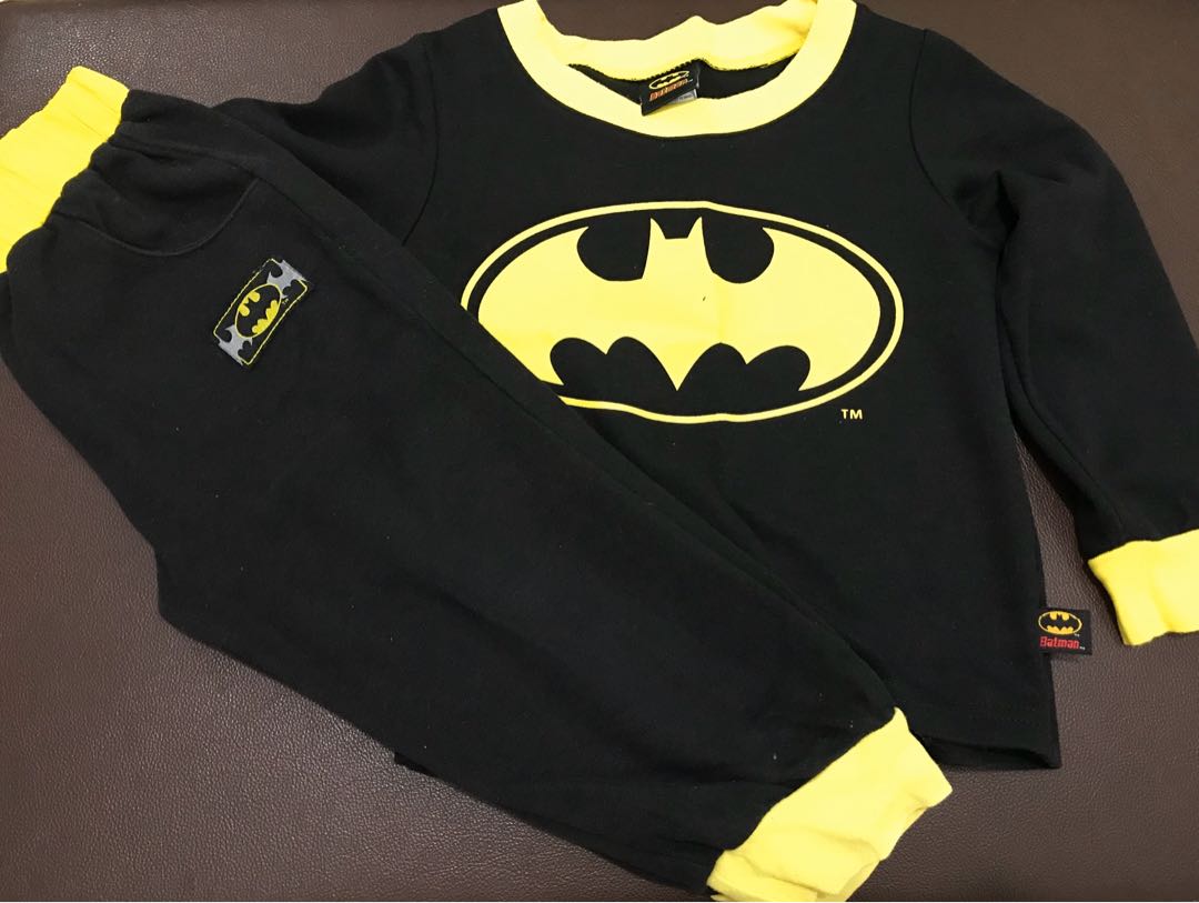 BATMAN Pajama Set, Babies & Kids, Babies & Kids Fashion on Carousell
