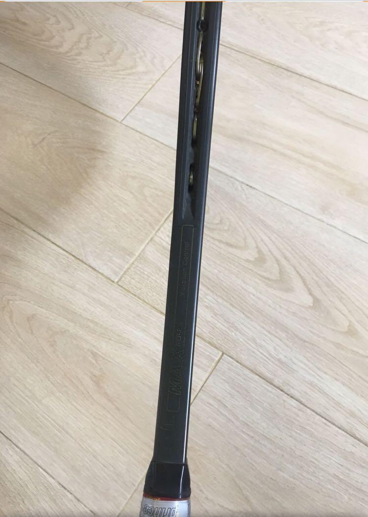 Dunlop max 200g tennis racket 網球拍, 運動產品, 運動與體育, 運動與體育 - 球拍和球類運動 - Carousell