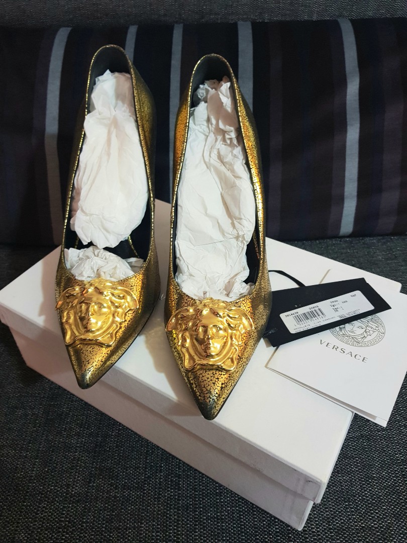 Versace medusa heel 40, Women's Fashion, Footwear, Heels on Carousell