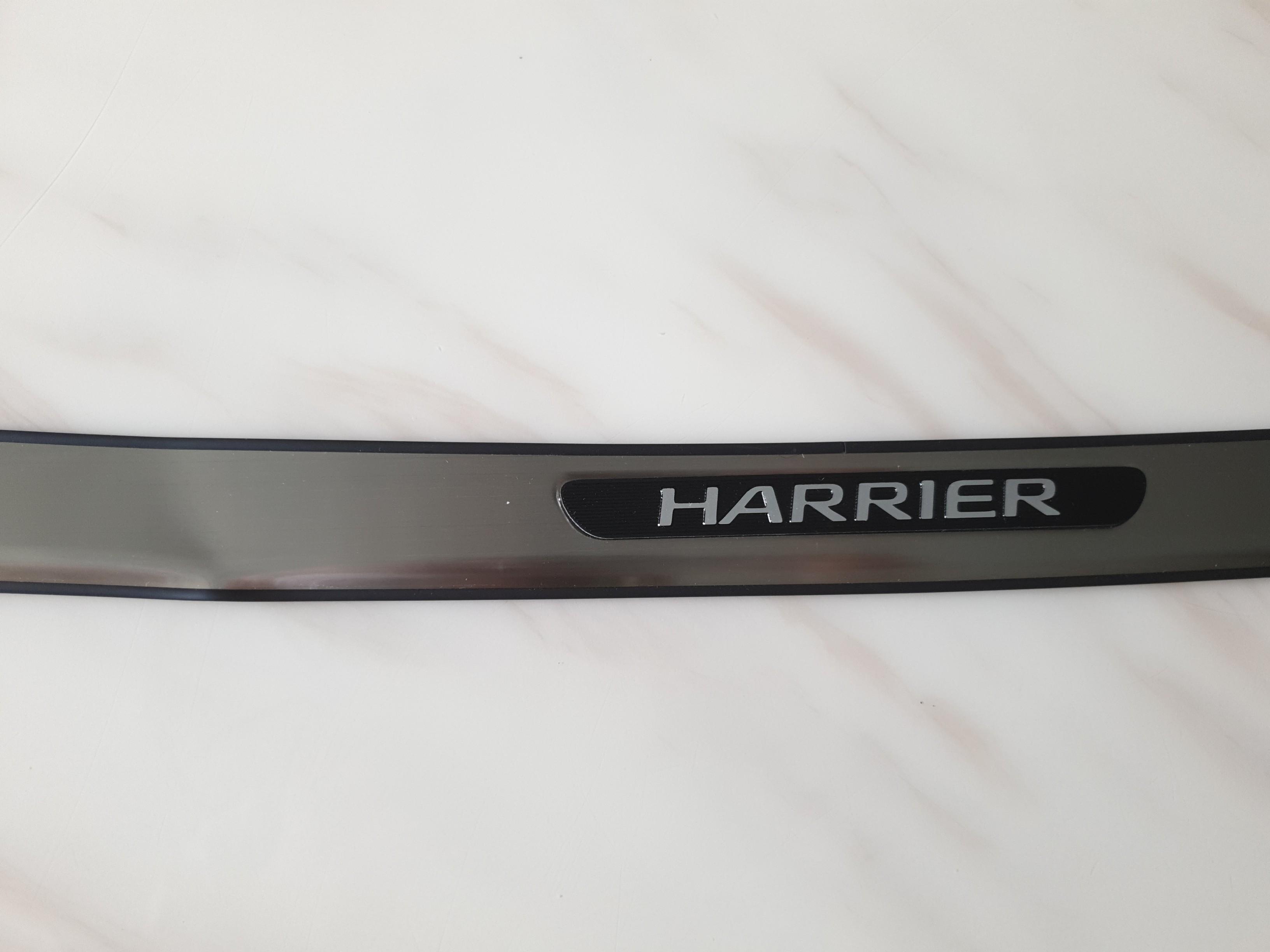 Harrier rear bumper silplate, Car Accessories, Accessories on Carousell