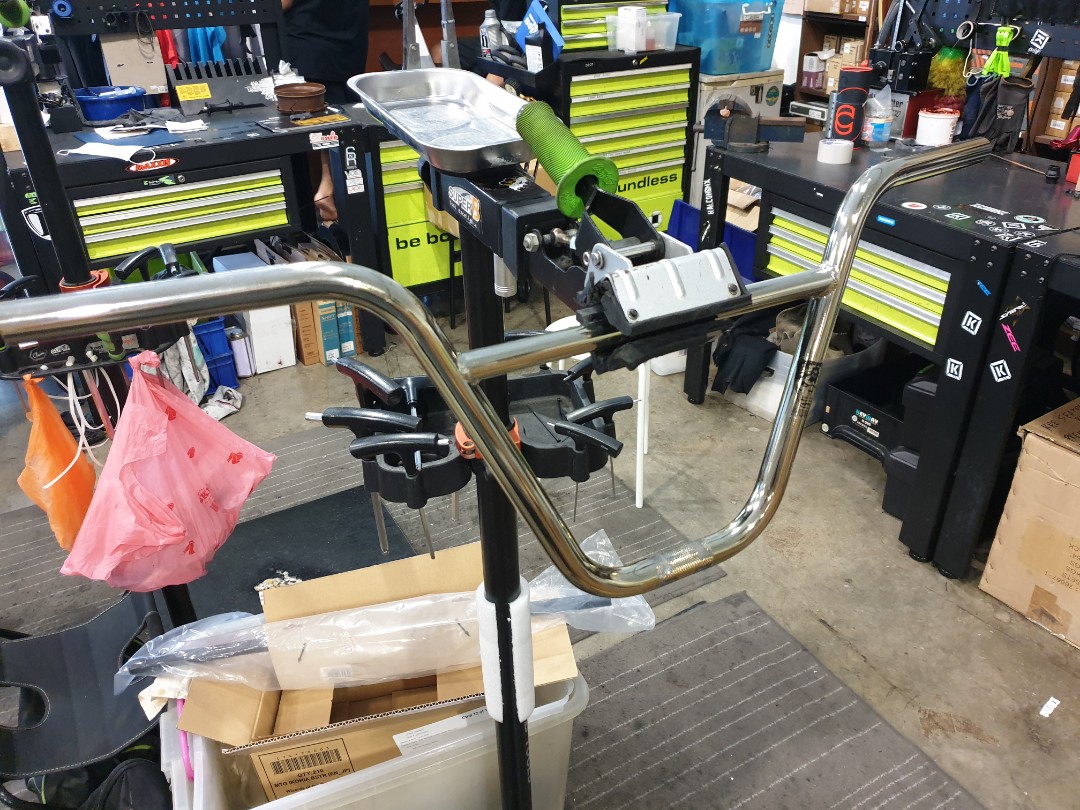 Kink Hulk Bar, Sports Equipment, Bicycles & Parts, Bicycles on Carousell