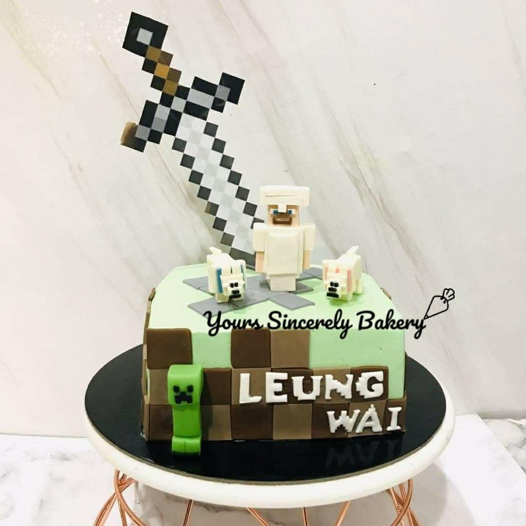 6inch Minecraft Cake, Food & Drinks, Homemade Bakes on Carousell