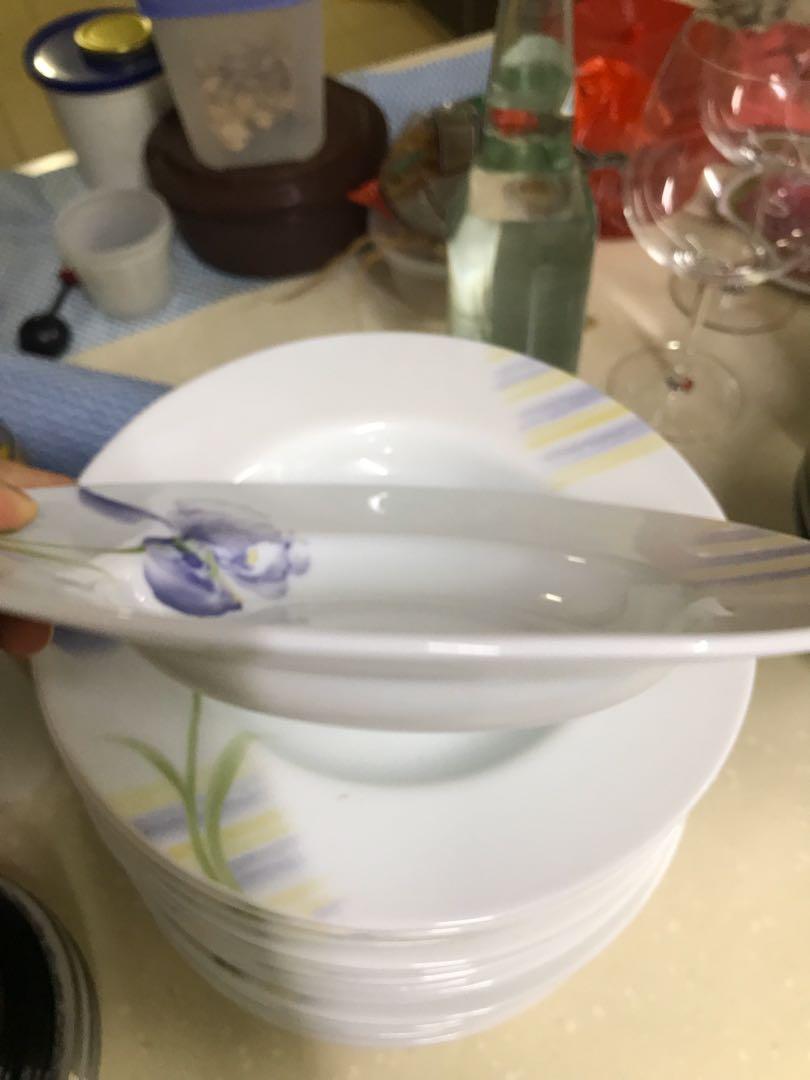 Simple flower design plate, Furniture & Home Living, Kitchenware ...