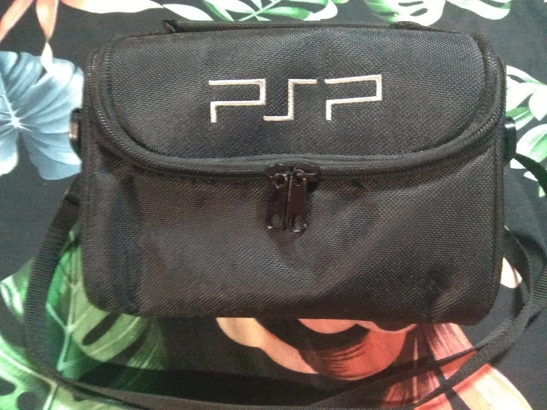 SONY PSP Sling Bag Pouch, Video Gaming, Gaming Accessories, Cases ...