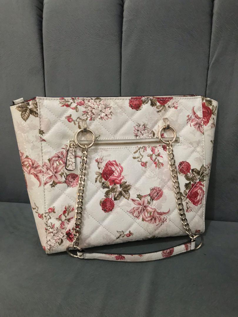 Guess Flower Bag, Fesyen Wanita, Tas & Dompet di Carousell