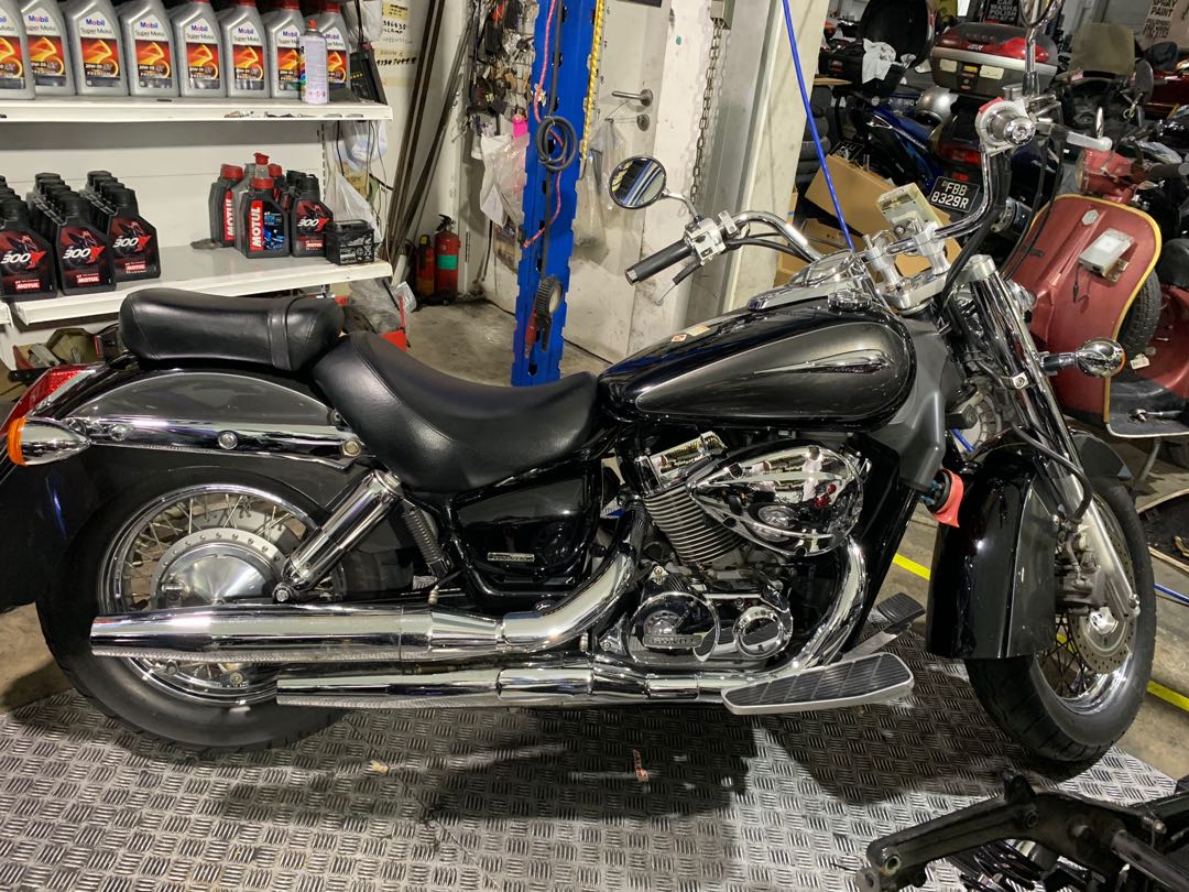 HONDA Shadow400, Motorcycles, Motorcycles for Sale, Class 2A on Carousell