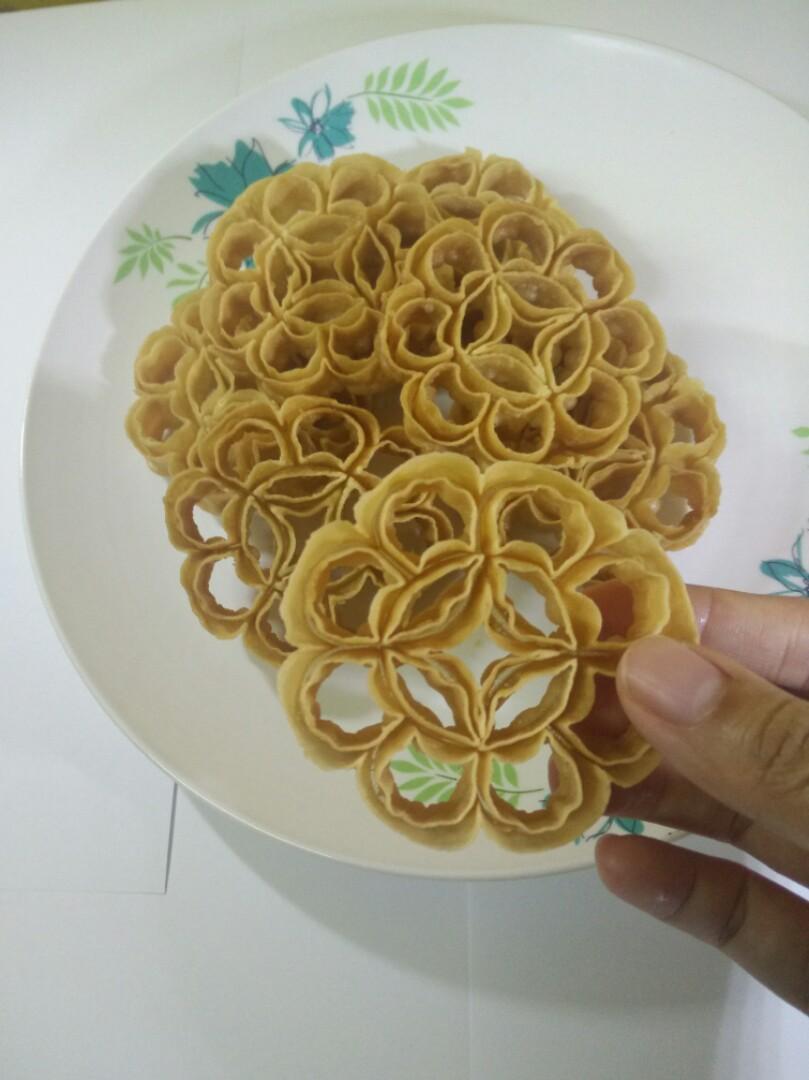 Kuih Goyang/Kuih Loyang/Kuih Rose/Sarang Tebuan, Food & Drinks ...