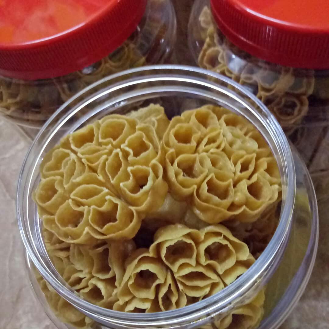 Kuih Goyang/Kuih Loyang/Kuih Rose/Sarang Tebuan, Food & Drinks ...