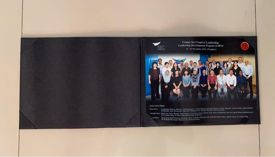 Map Sertifikat Premium, Buku & Alat Tulis, Alat Tulis di Carousell