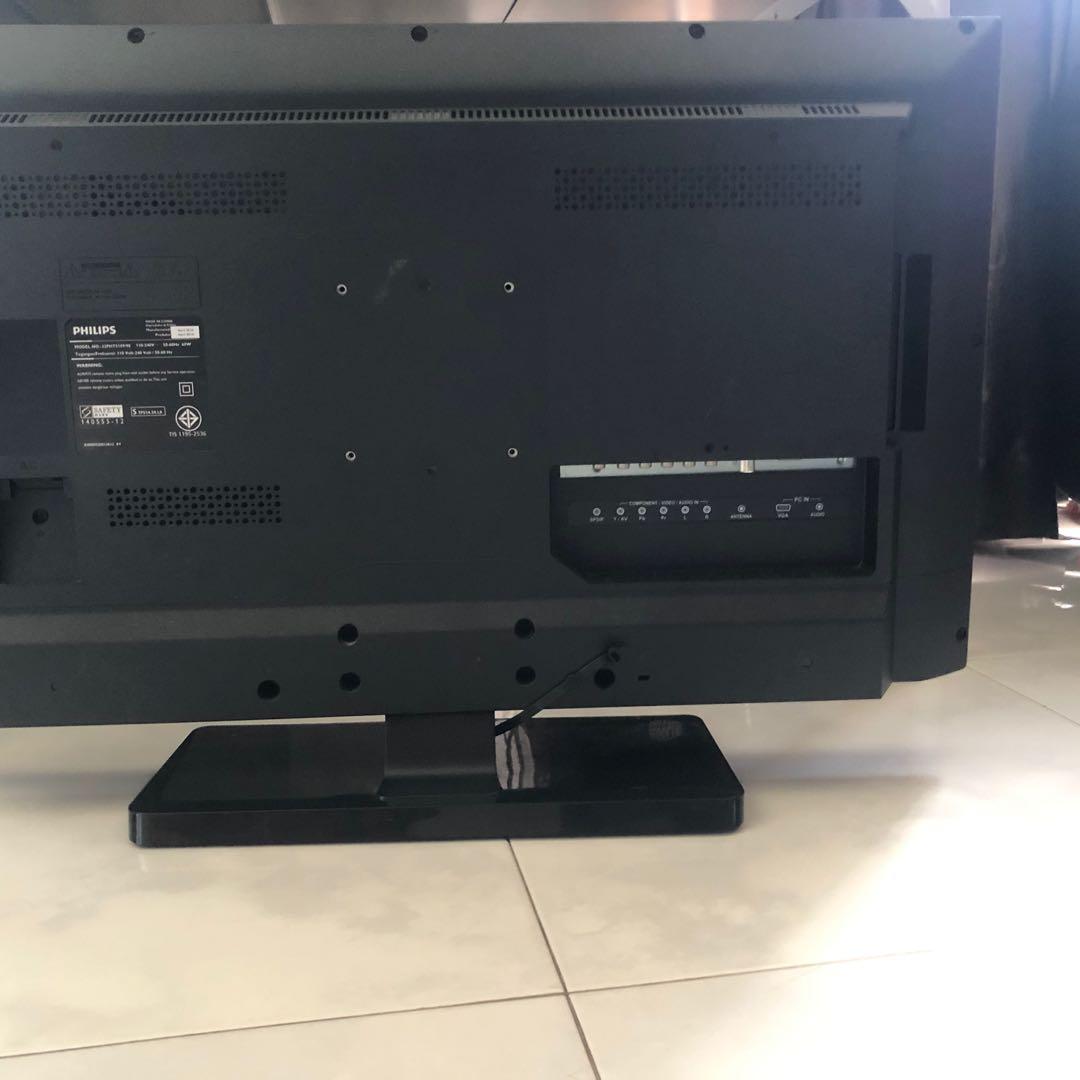 Philips 32” LED TV (1500 Series), TV & Home Appliances, TV ...
