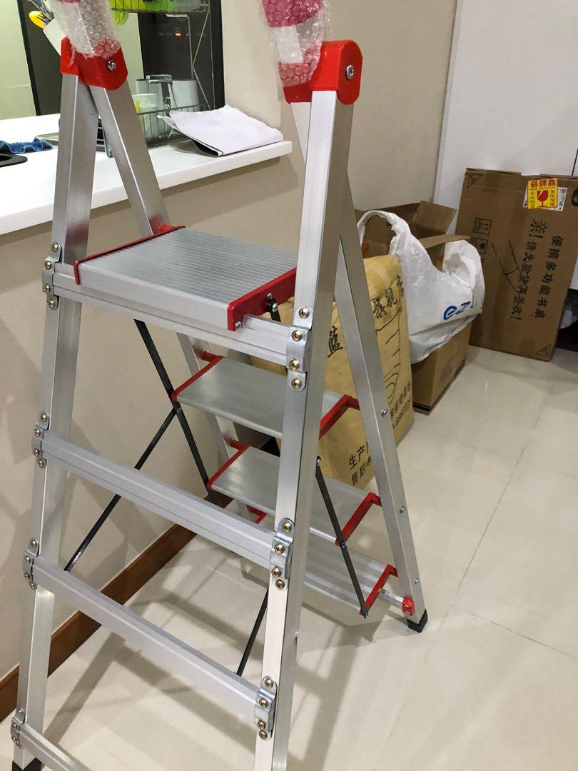 Aluminum super slim & light weight ladder - 4 step, Furniture & Home ...