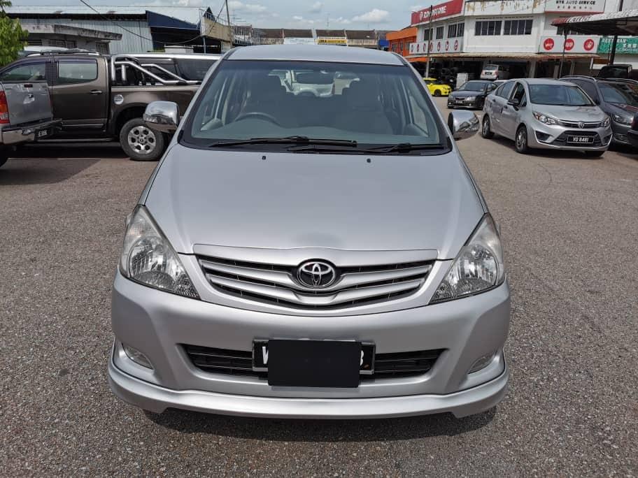 TOYOTA INNOVA 2.0 AUTO E SPEC, Cars, Cars for Sale on Carousell