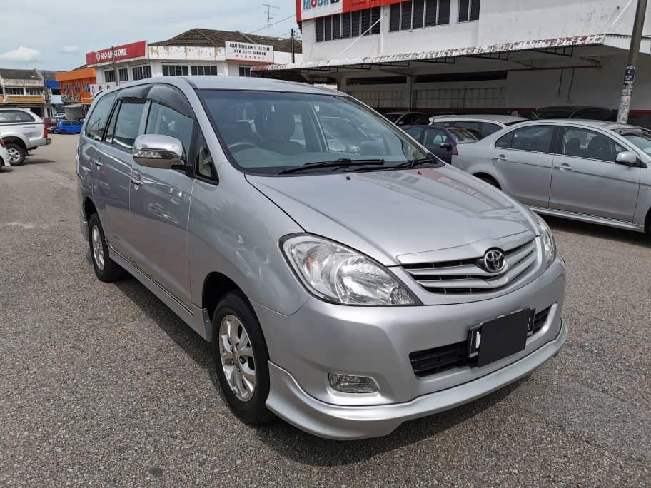 TOYOTA INNOVA 2.0 AUTO E SPEC, Cars, Cars for Sale on Carousell