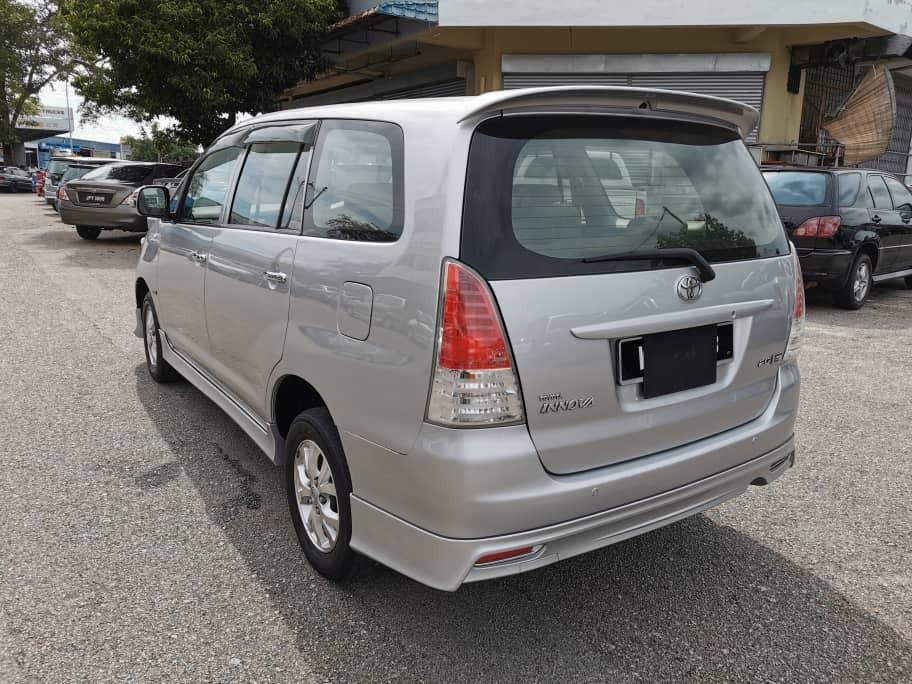 TOYOTA INNOVA 2.0 AUTO E SPEC, Cars, Cars for Sale on Carousell