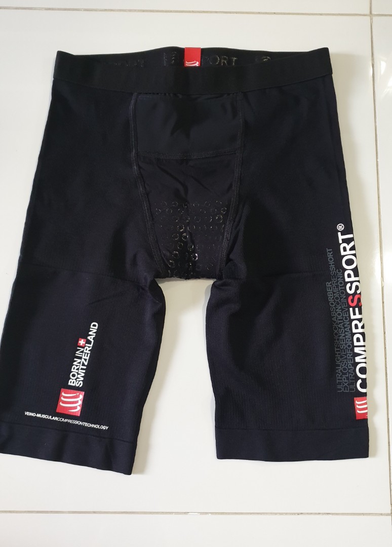 Compressport Compression Tights, Men's Fashion, Activewear on Carousell