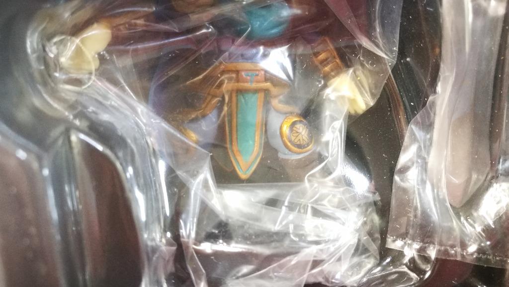 League of Legends Garen 10cm action figure, Hobbies & Toys ...