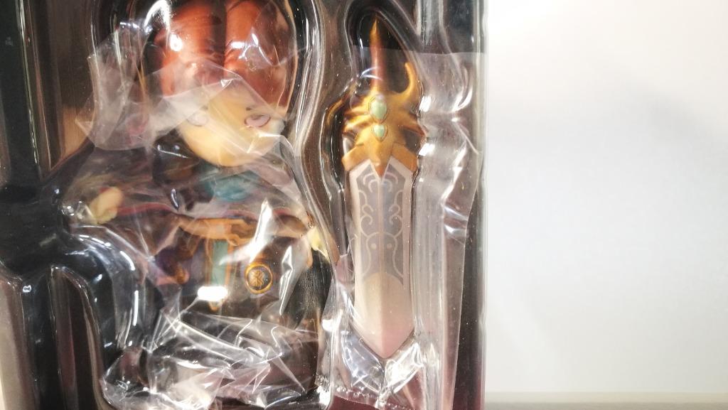 League of Legends Garen 10cm action figure, Hobbies & Toys ...