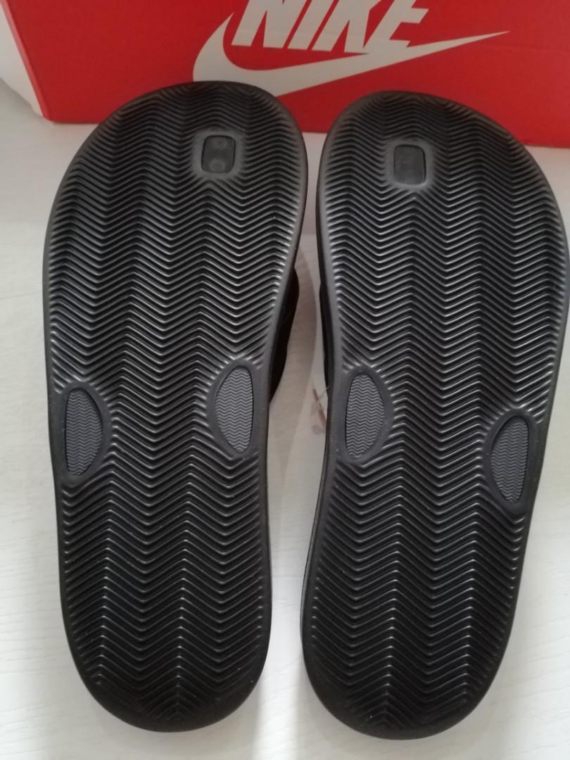 Nike Slipper, Men's Fashion, Footwear, Slippers & Slides on Carousell