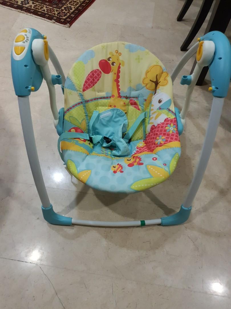 Automatic Baby Rocker, Babies & Kids, Infant Playtime on Carousell