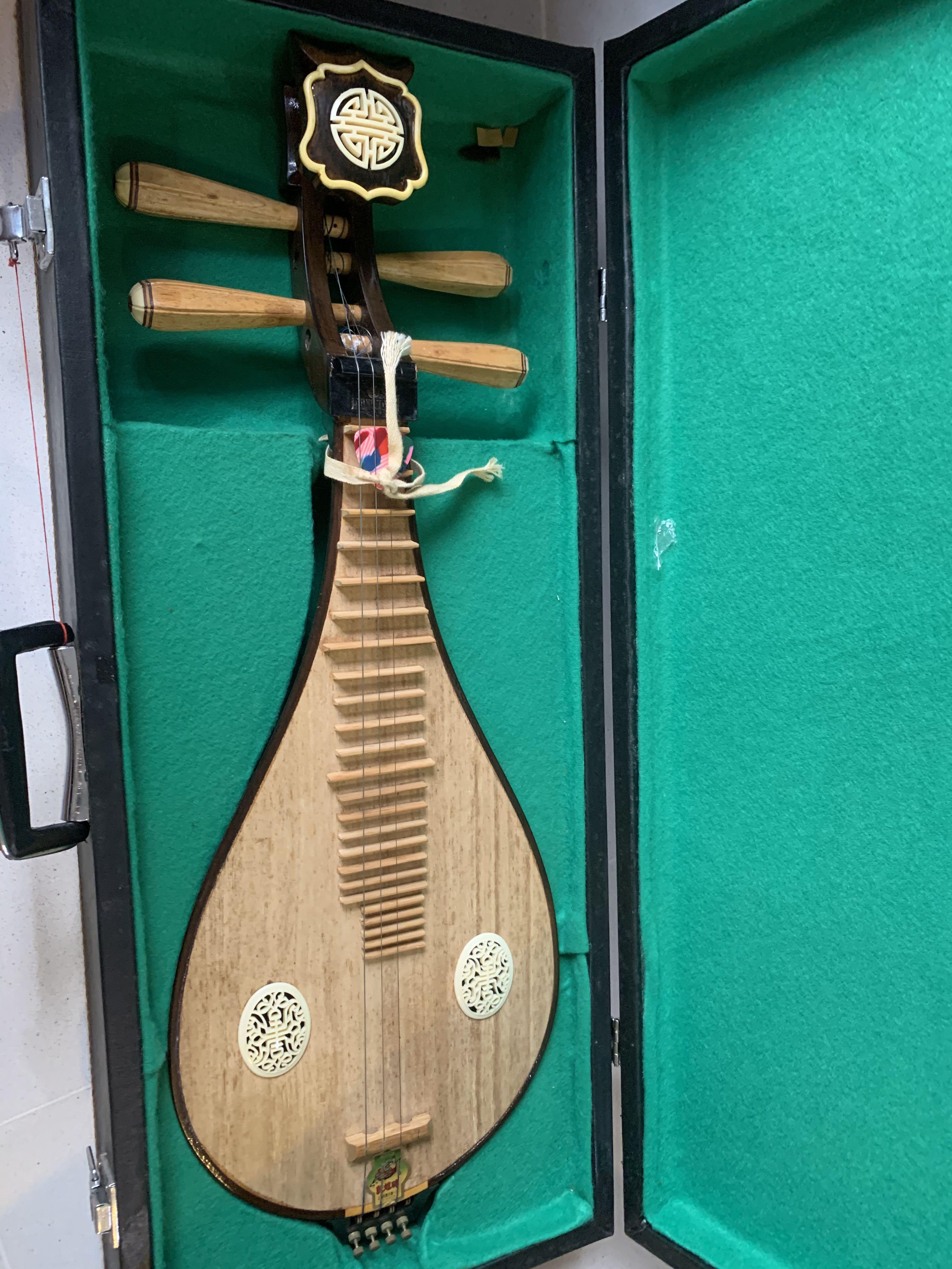 Chinese Liu Qin, Hobbies & Toys, Music & Media, Musical Instruments on ...