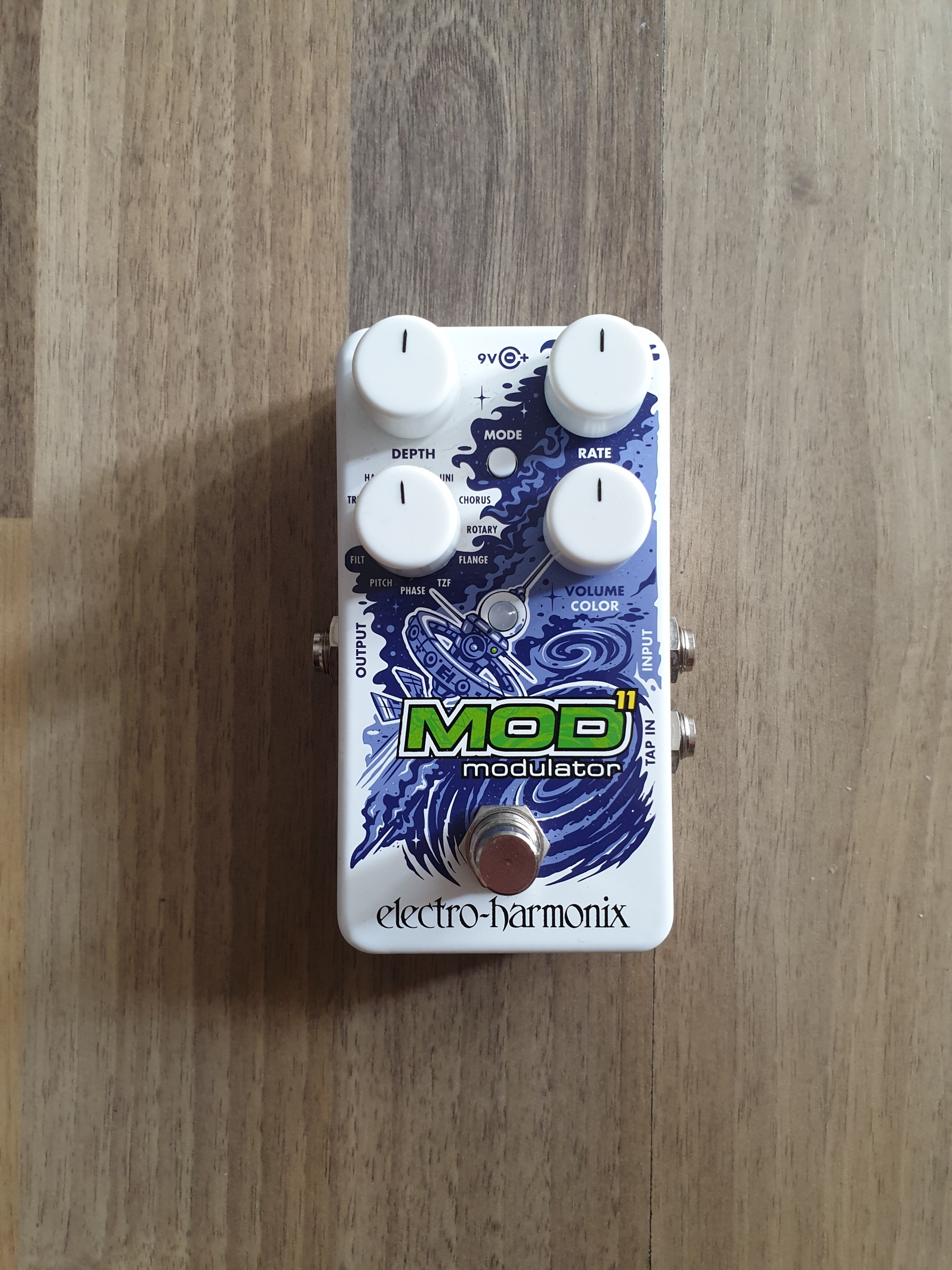 EHX Mod 11 Chorus Tremolo Phaser Modulation Pedal, Hobbies & Toys ...