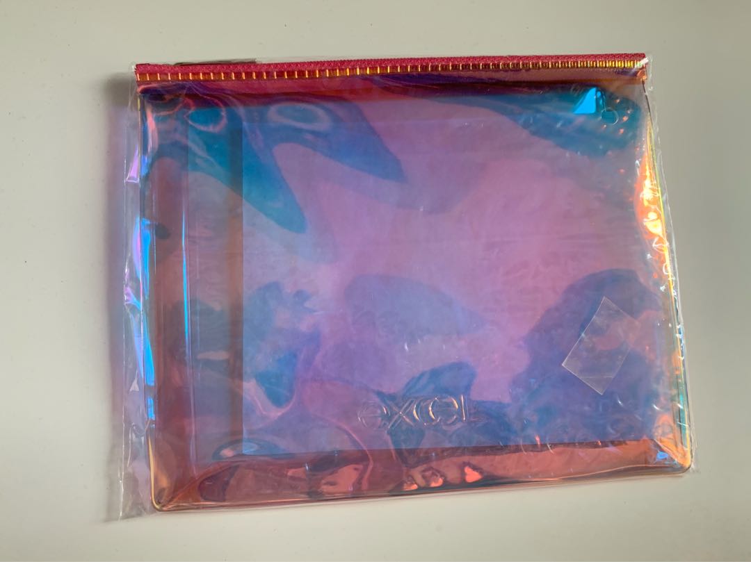 Excel Hologram Pouch, Women's Fashion, Bags & Wallets, Purses & Pouches ...