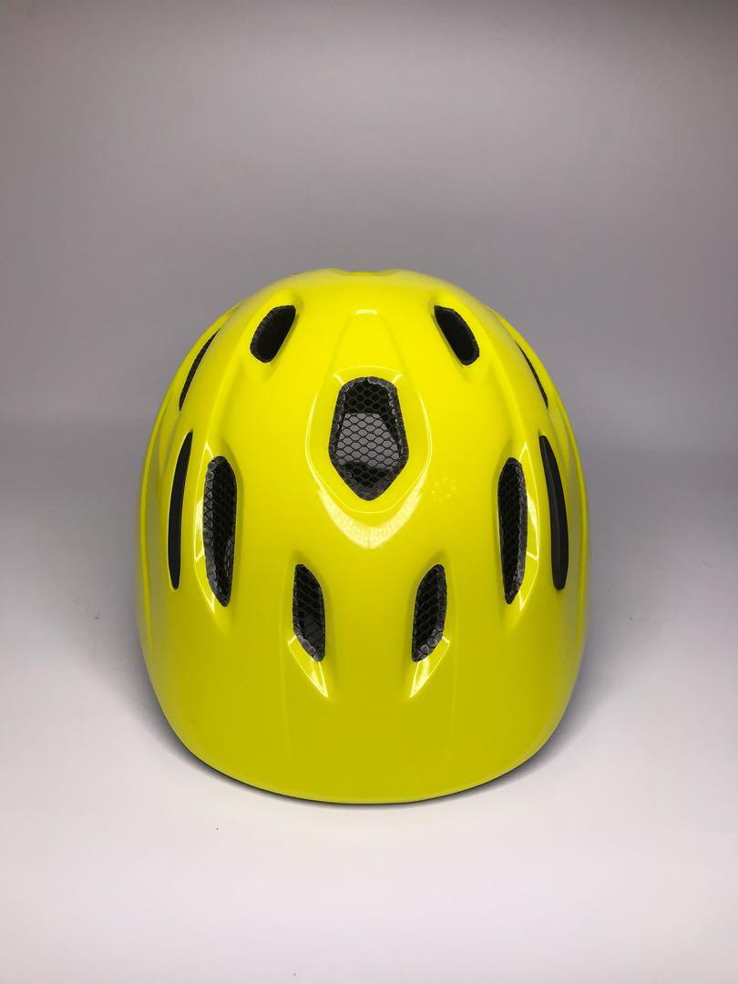 Giant 公路車安全帽, 體育器材, 自行車及配件, 單車在旋轉拍賣