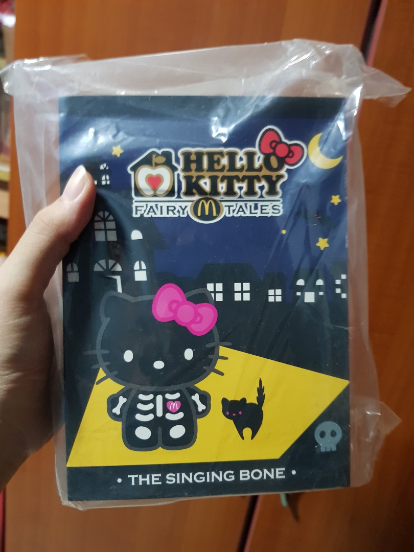 Hello kitty singing bone, Hobbies & Toys, Toys & Games on Carousell