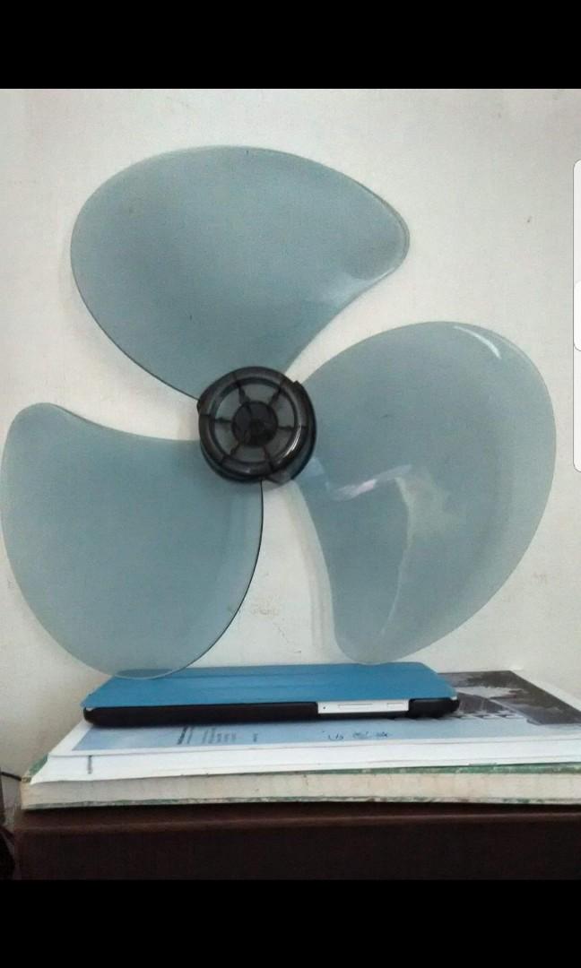 Mistral fan blade (Marsiling), Furniture & Home Living, Lighting & Fans ...