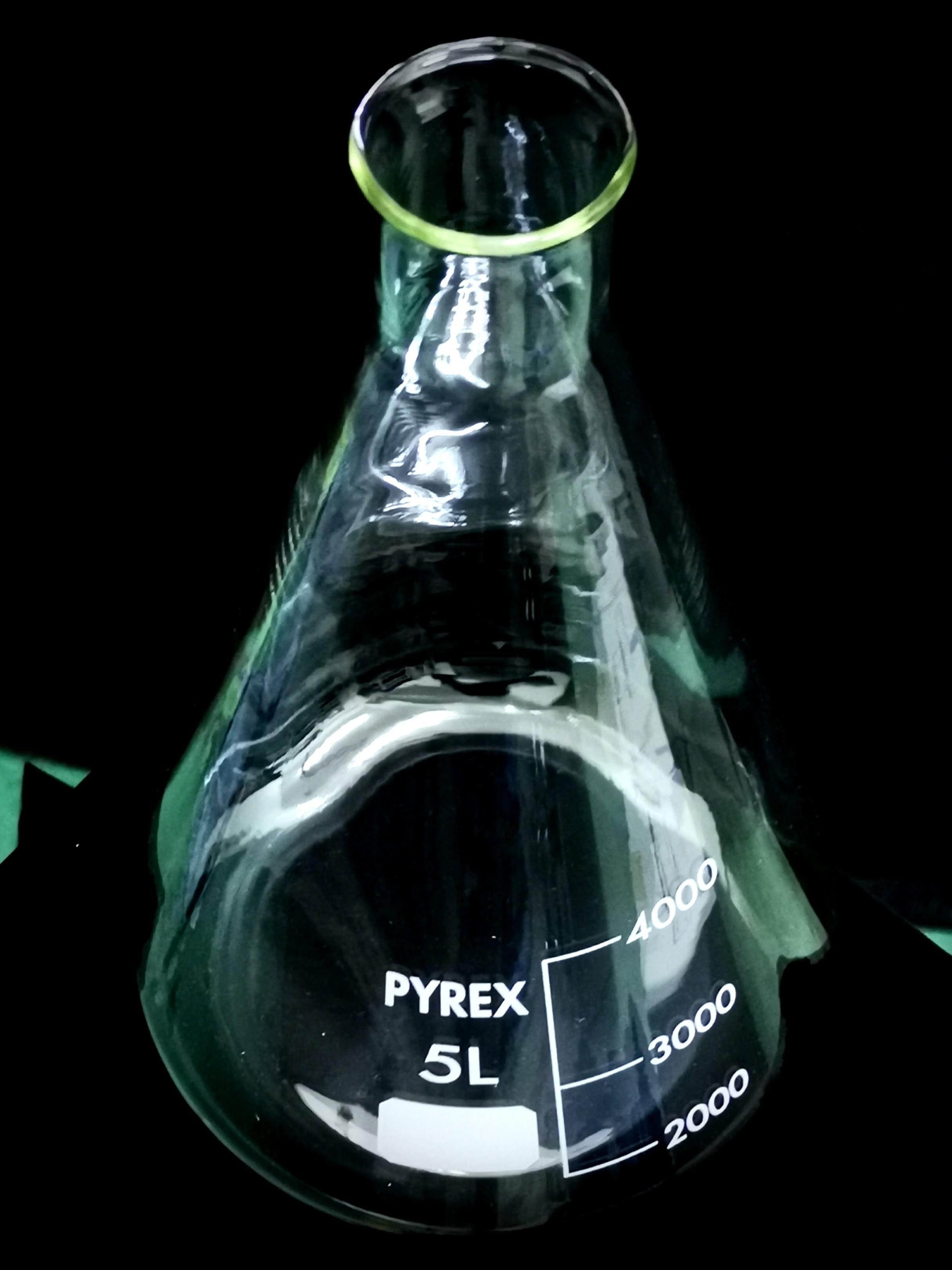 Pyrex Glass Beaker, Furniture & Home Living, Kitchenware & Tableware ...