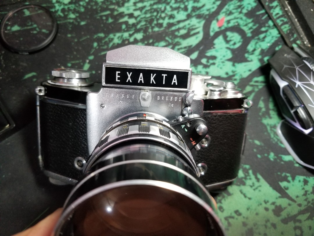 rare exakta with 135mm 2.8, Photography, Lens & Kits on Carousell