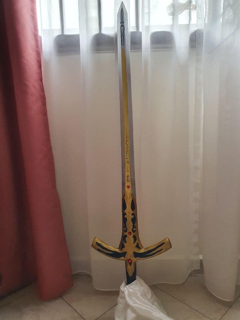 saber excalibur cosplay wooden sword prop, Hobbies & Toys, Memorabilia ...
