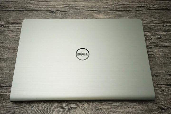 DELL inspiron 15-5557, 電腦及科技產品, 桌上電腦或筆記型電腦在旋轉拍賣