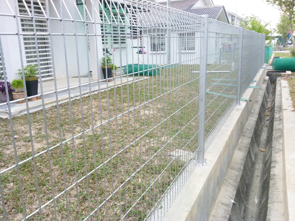 PASANG PAGAR BRC l anti climb fence, Services, Others on Carousell