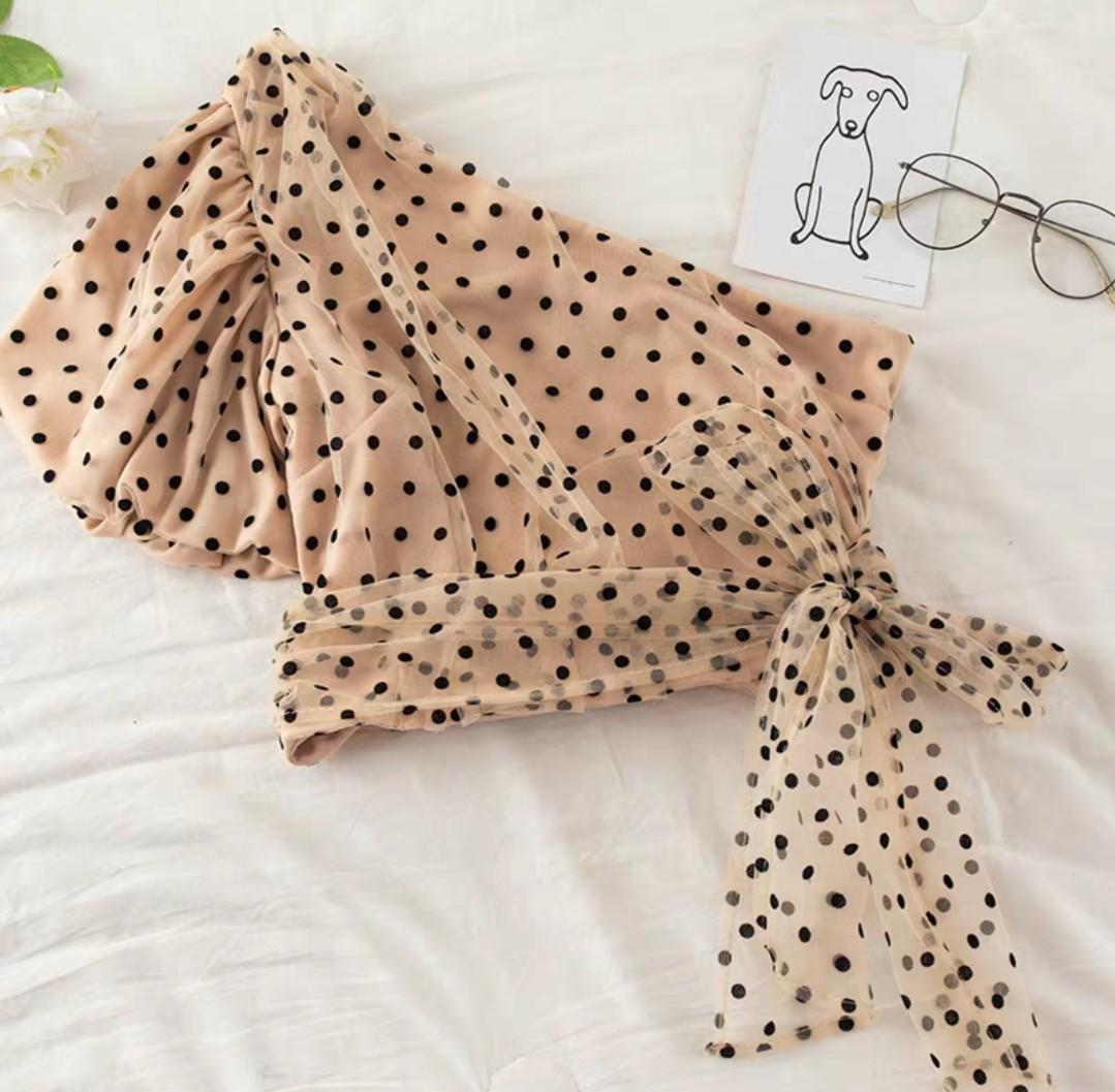 [PO] Toga Tie Waist Ribbon Polka Dot Top, Women's Fashion, Tops ...