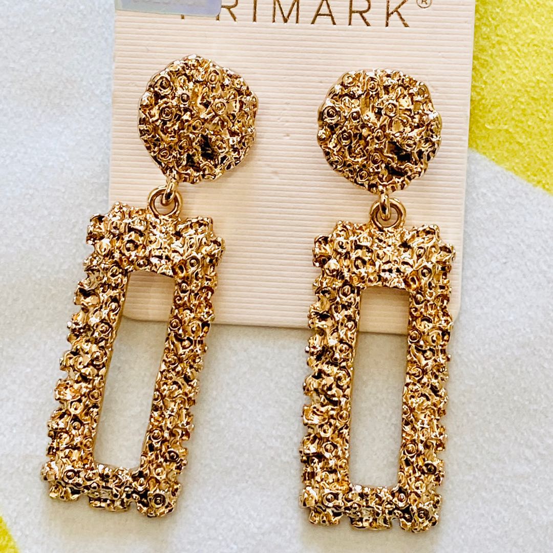 Primark Rectangular Gold Earrings, Women's Fashion, Jewelry ...