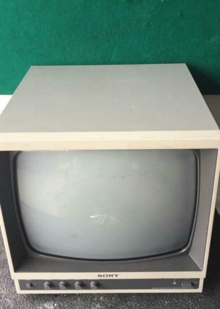Sony CCTV Black & White Monitor For Sale @$30 Each, TV & Home ...