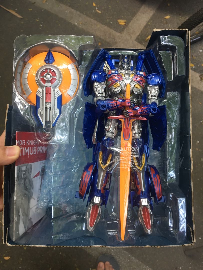 Transformers Armor Knight Optimus Prime (Takara), Hobbies & Toys, Toys ...
