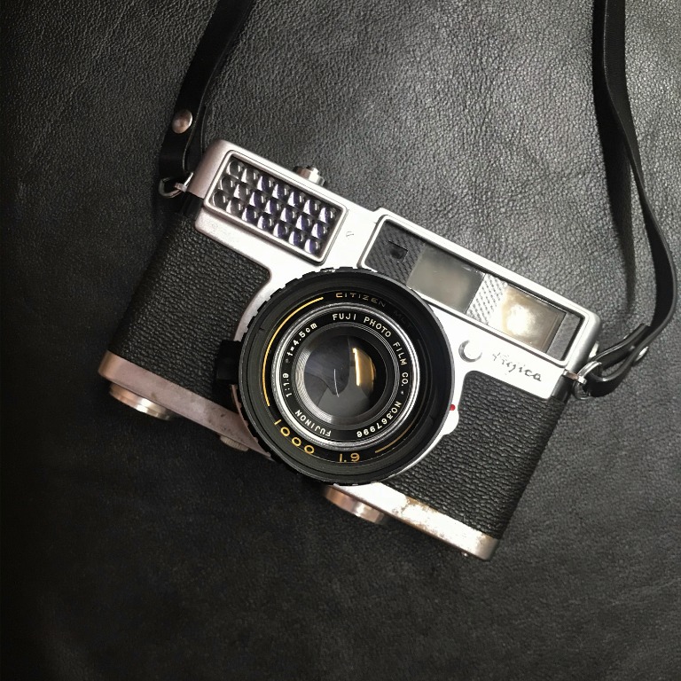 Fujica 35-SE Rangefinder Film Camera, Photography, Cameras on Carousell