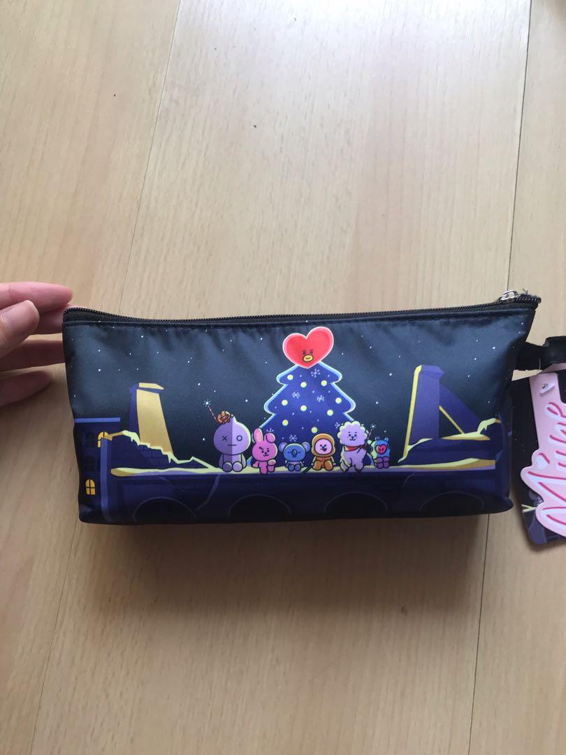 BT21 Watson’s Overseas Foldable Umbrella ( Midnight), Entertainment, K ...