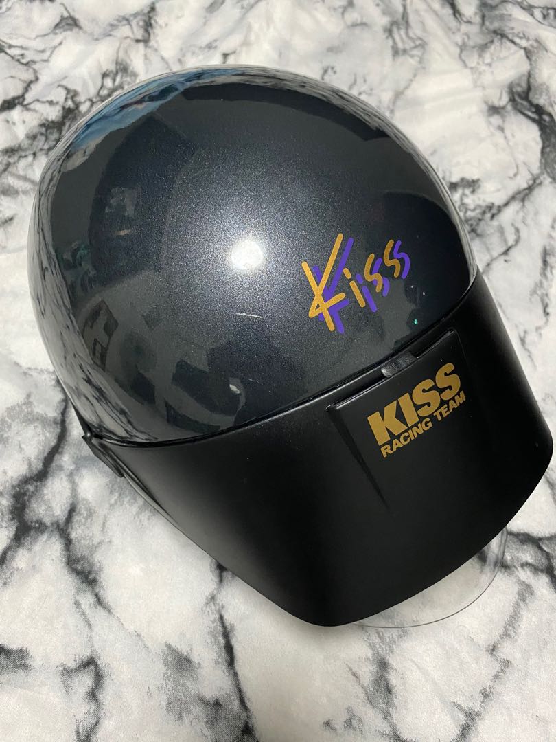 KISS HELMET, Motorcycles, Motorcycle Accessories on Carousell