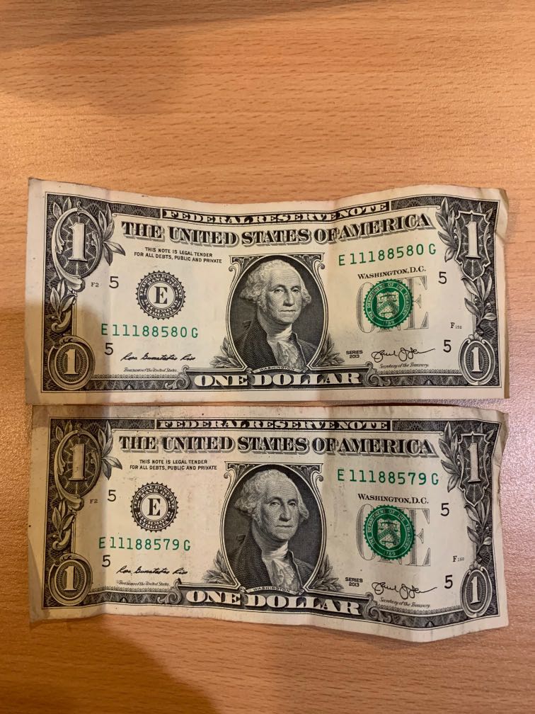 $1 US note with running series, Hobbies & Toys, Memorabilia ...