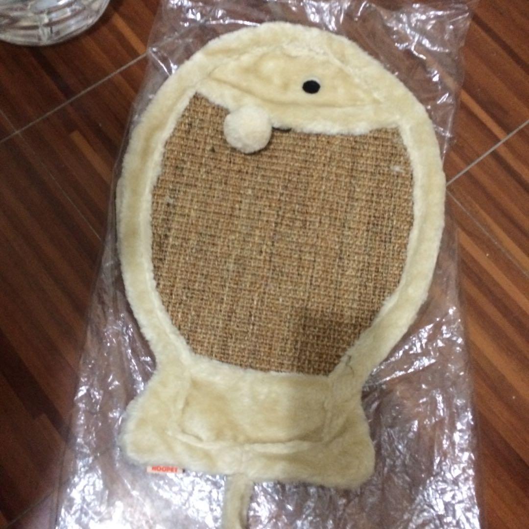 Cute Cat Scratching Pad (Fish), Pet Supplies, Homes & Other Pet ...