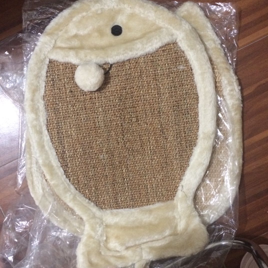 Cute Cat Scratching Pad (Fish), Pet Supplies, Homes & Other Pet ...